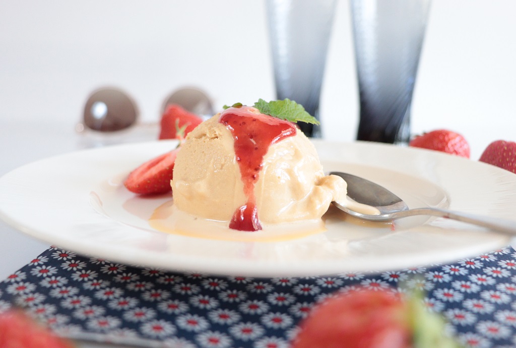 Hjemmelaget iskrem med brunost | Oppskrift fra Idéfull - Toves matglede